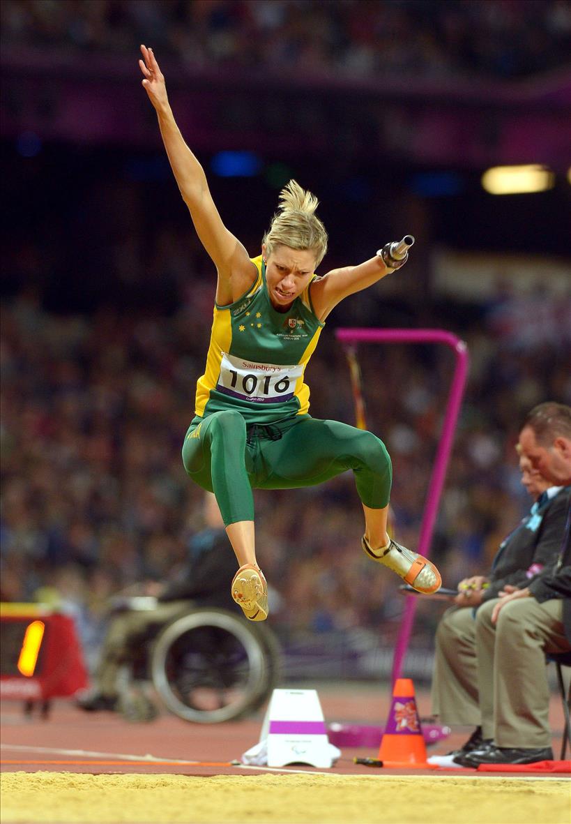 How the brain remembers amputated limbs and continues to control them