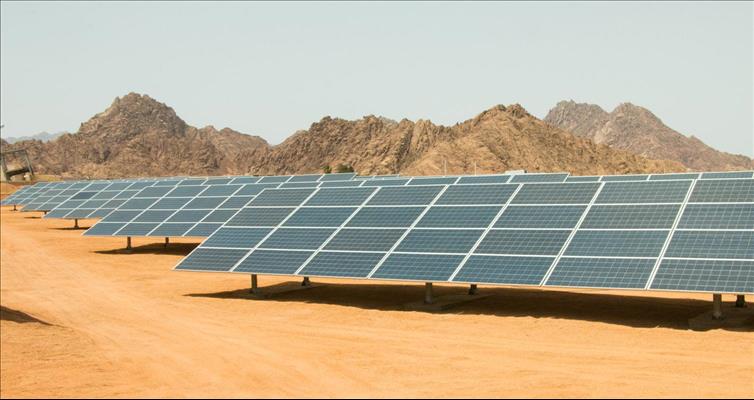 Daily News Egypt visits first solar power plant within Sinai ...