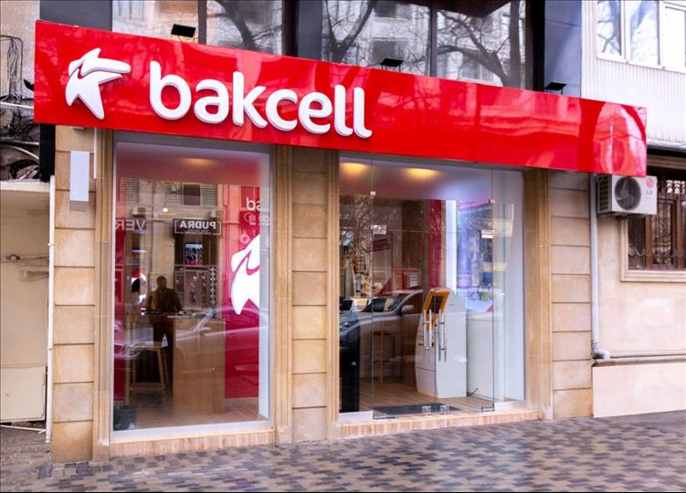 Bakcell presents new concept store in Baku (PHOTO)