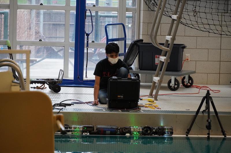 CMU's Snakebot goes for a swim: Biorobotics Lab builds submersible ...