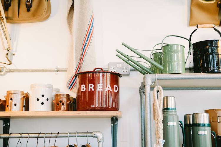 The Pros and Cons of the Amazon Dash Smart Shelf