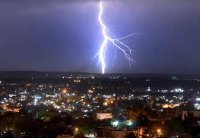 Global lightning activity fell nearly 8% during Covid lockdowns in 2020