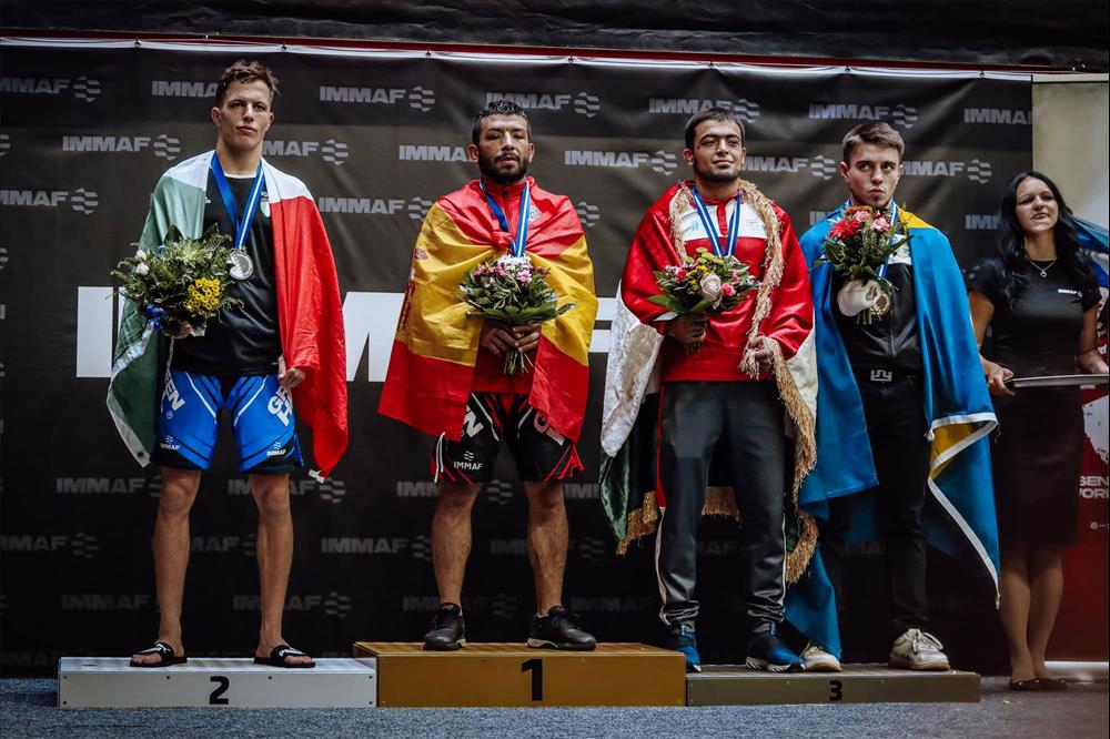 IMMAF | A new World Champion to be crowned in the Featherweight Division