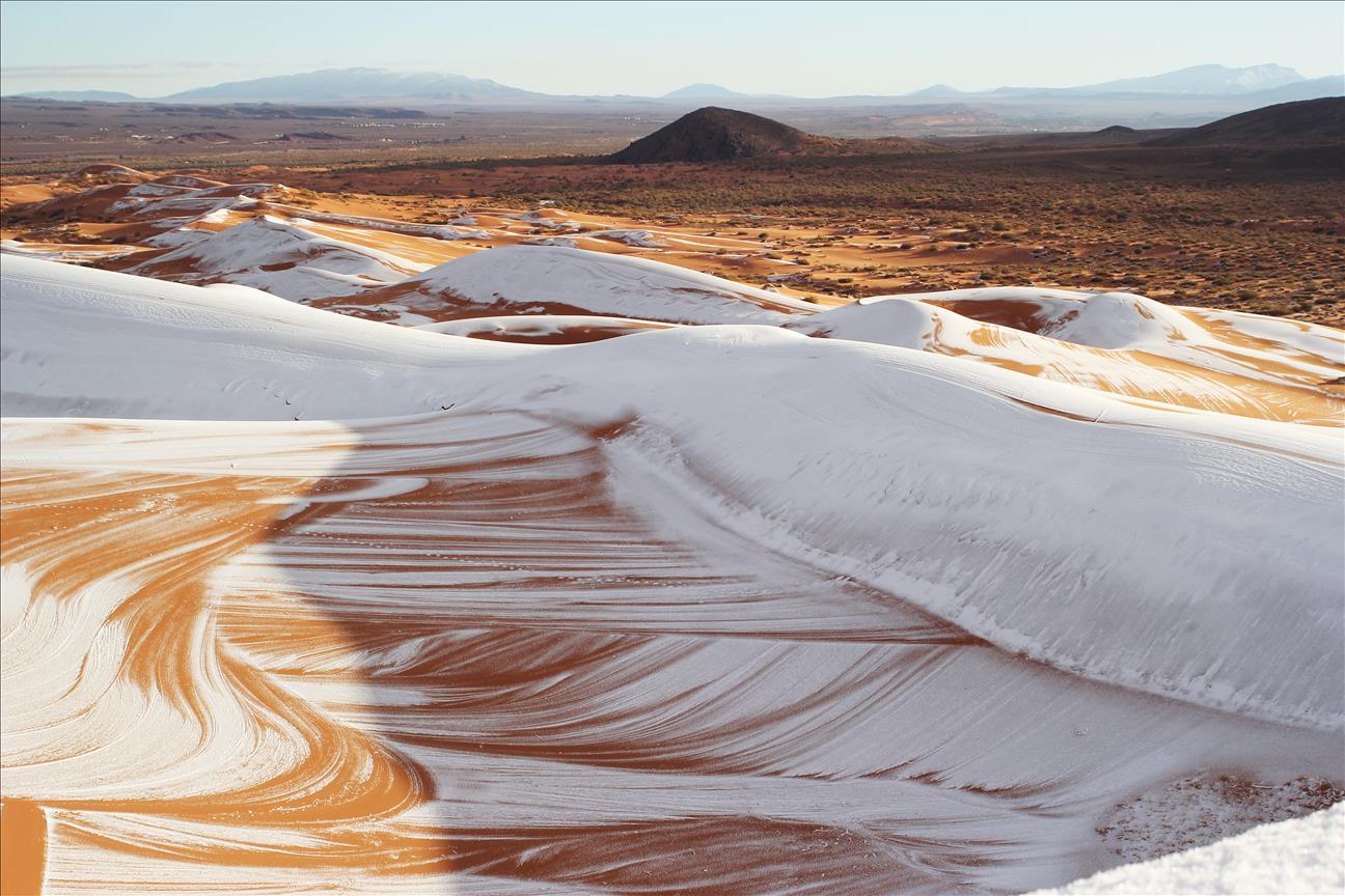 Snowfall in the Sahara desert: an unusual weather phenomenon