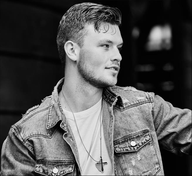 Multi-Award Winning Josh Courson Joins Growing Vista 22 Roster