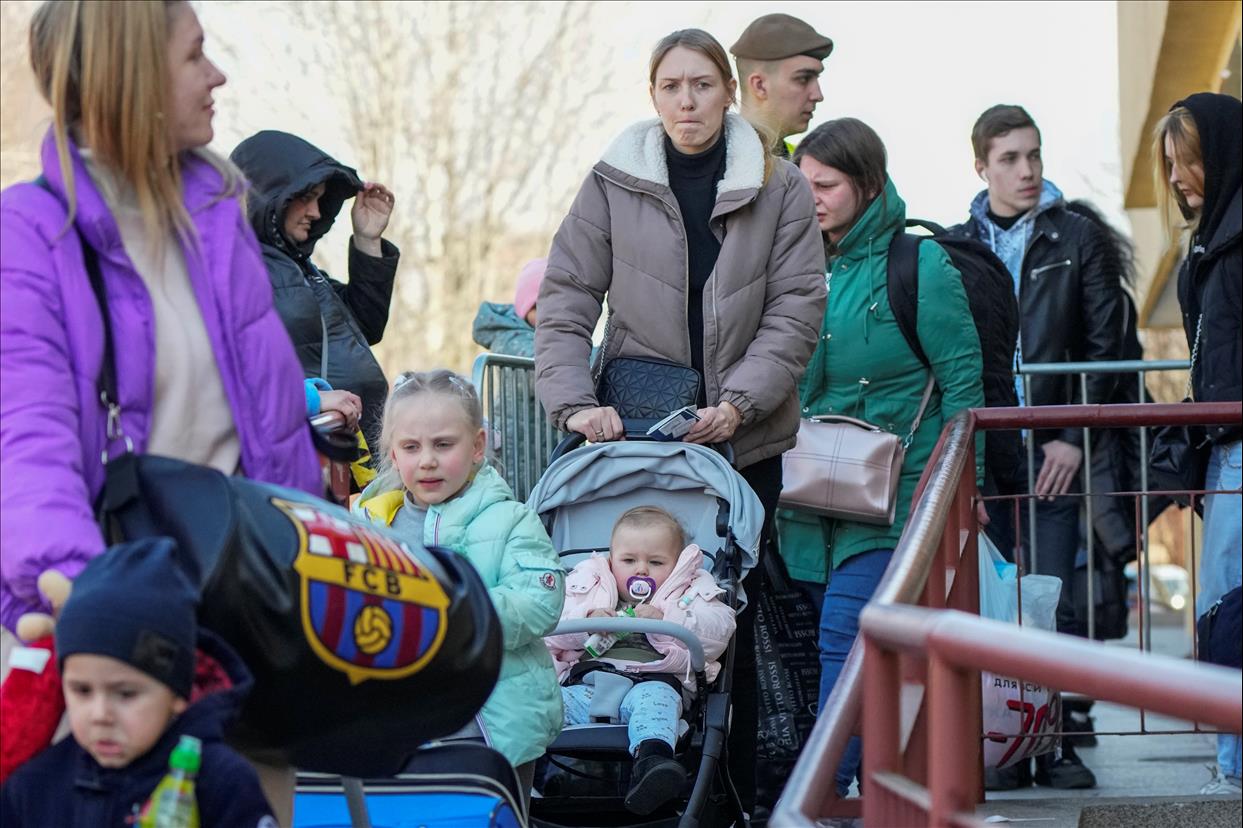 Russia seeking to use refugees as a cyber-weapon
