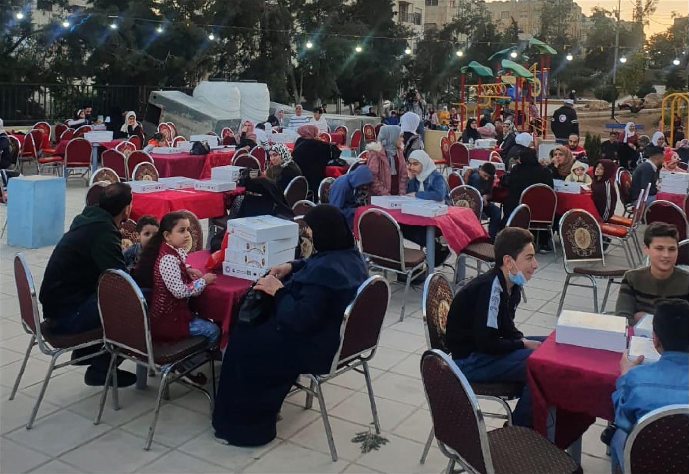 Kuwait Red Crescent serves mass Ramadan iftar for Syrian refugees in Jordan