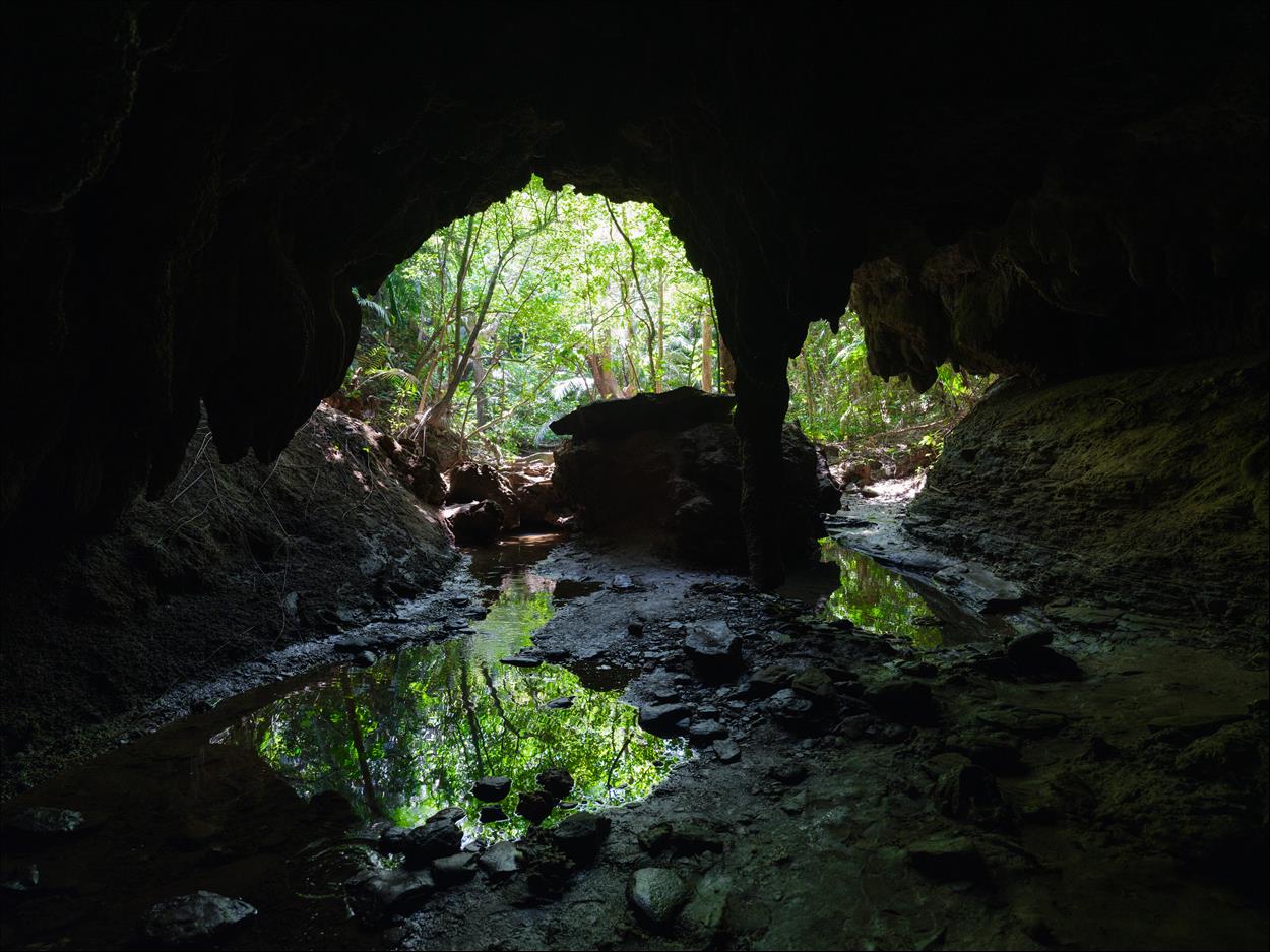 Explorers Just Uncovered Australia's Deepest Cave. A Hydrogeologist ...