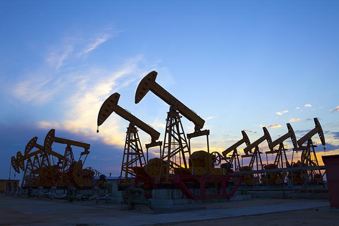 WTI Crude Oil Forecast: Struggles With The 200-Day EMA