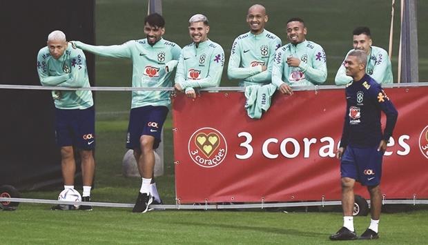 Neymar Arrives Late In Turin For Brazil Training Due To Flight Delay
