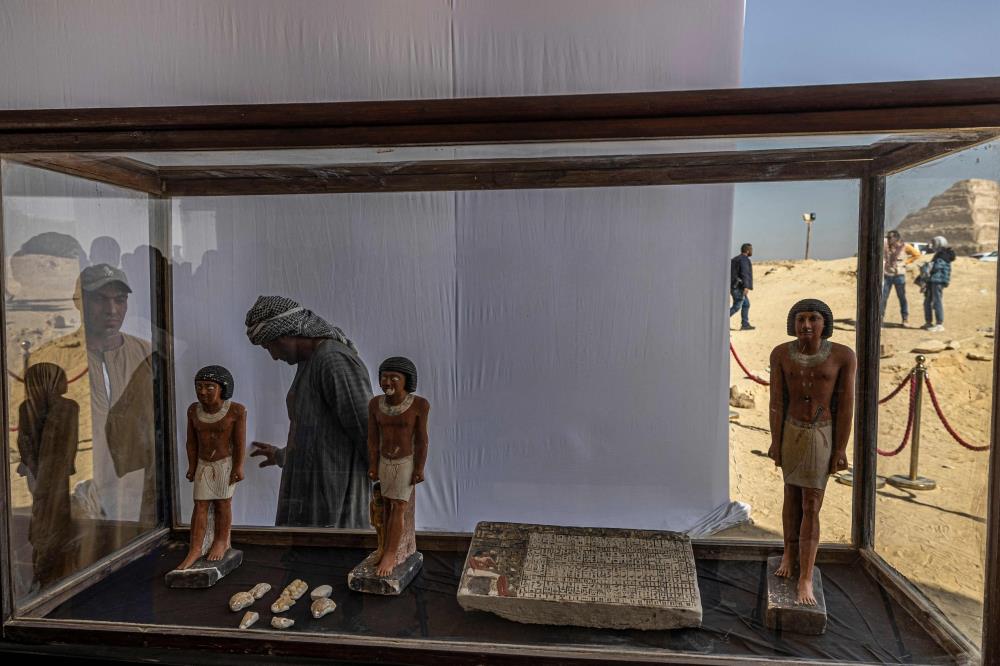 Egypt Unveils Ancient 'Secret Keeper' Tomb, Golden Mummy
