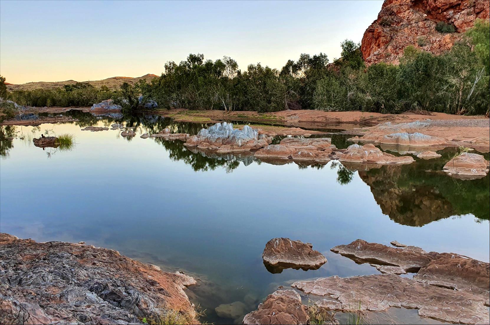 The World's Oldest Fossils Or Oily Gunk? New Research Suggests These 3. ...