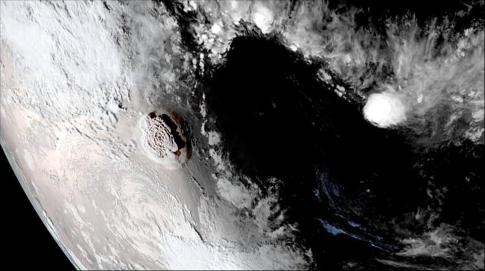 The Tonga Volcano Eruption Caused A 'Super Bubble' In Earth's ...