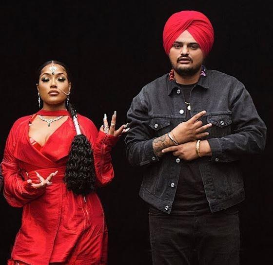 British Rap Artist Stefflon Don Visits Sidhu Moosewala's Village, Pays ...