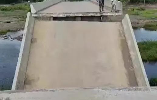 Bridge Collapses In Gujarat's Tapi Ahead Of Inauguration