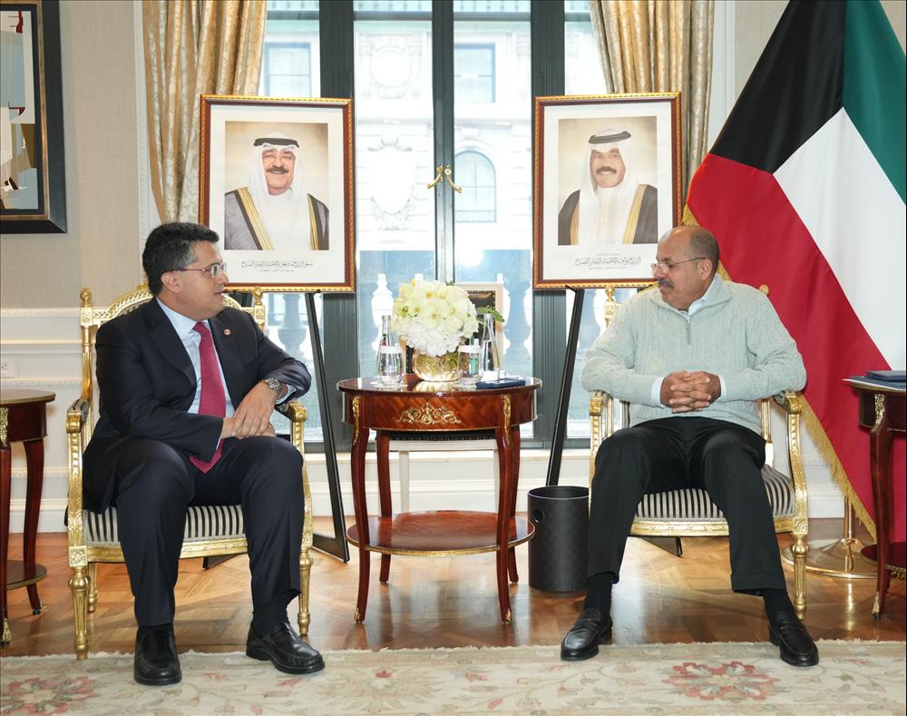 Amir Representative Receives Kuwait's Surgeon Wadhah Al-Riffai