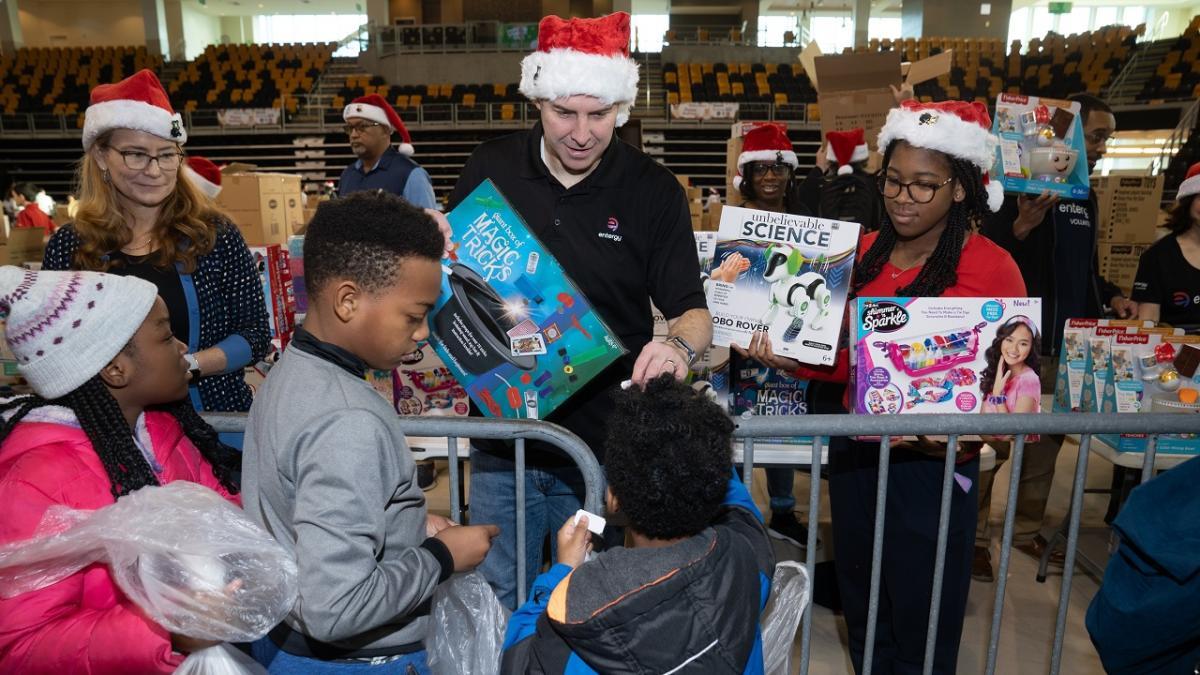 Entergy Employees Spread Holiday Cheer At The Times-Picayune Doll And ...