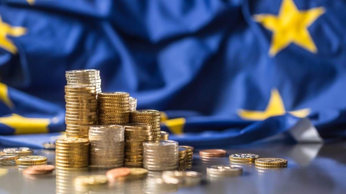Euro Currency Marks 25 Years Of Life