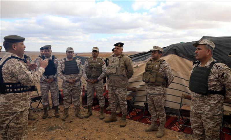 Army Chief Urges To Enhance Electronic Border Guard System