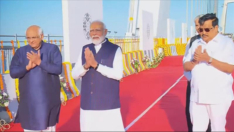 PM Modi Inaugurates Sudarshan Setu, India's Longest Cable-Stayed Bridge ...