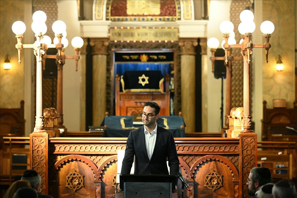 Politics With Michelle Grattan: Josh Burns On Being A Jewish MP During ...