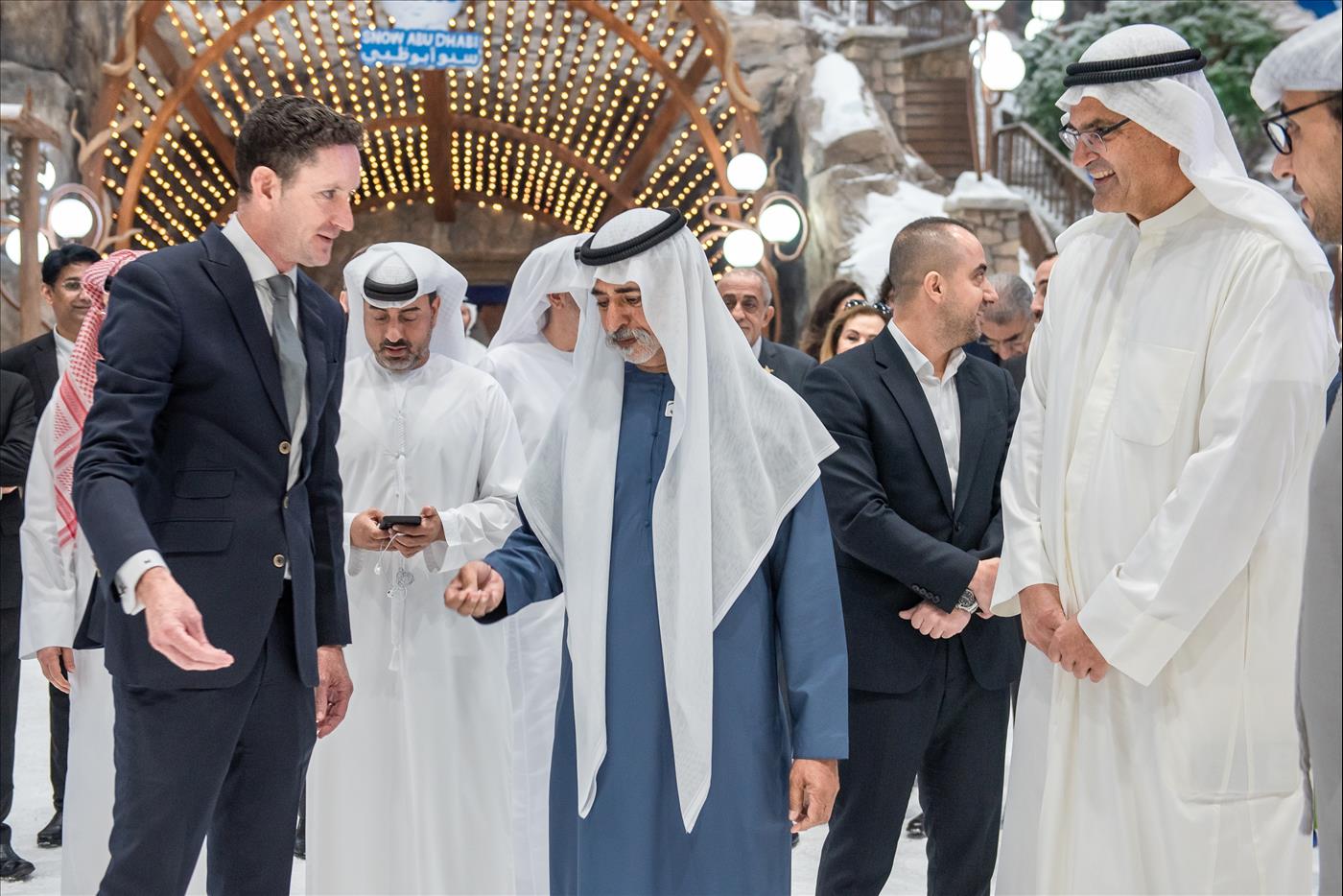 Sheikh Nahyan bin Mubarak Al Nahyan Officially Opens Reem Mall – Abu ...