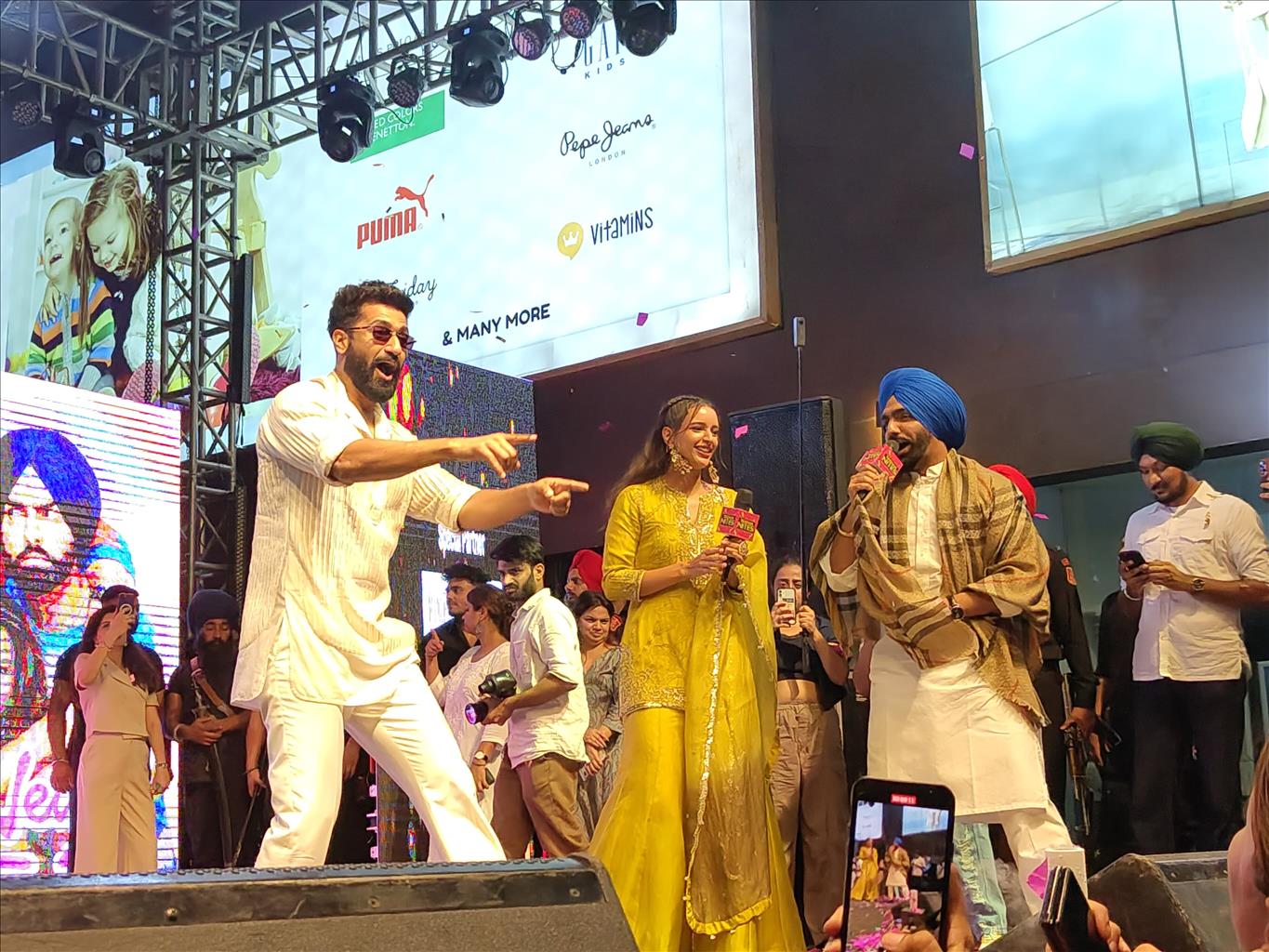 Celebrity Hotspot CP67 Mall in Mohali Hosts Superstar Vicky Kaushal ...