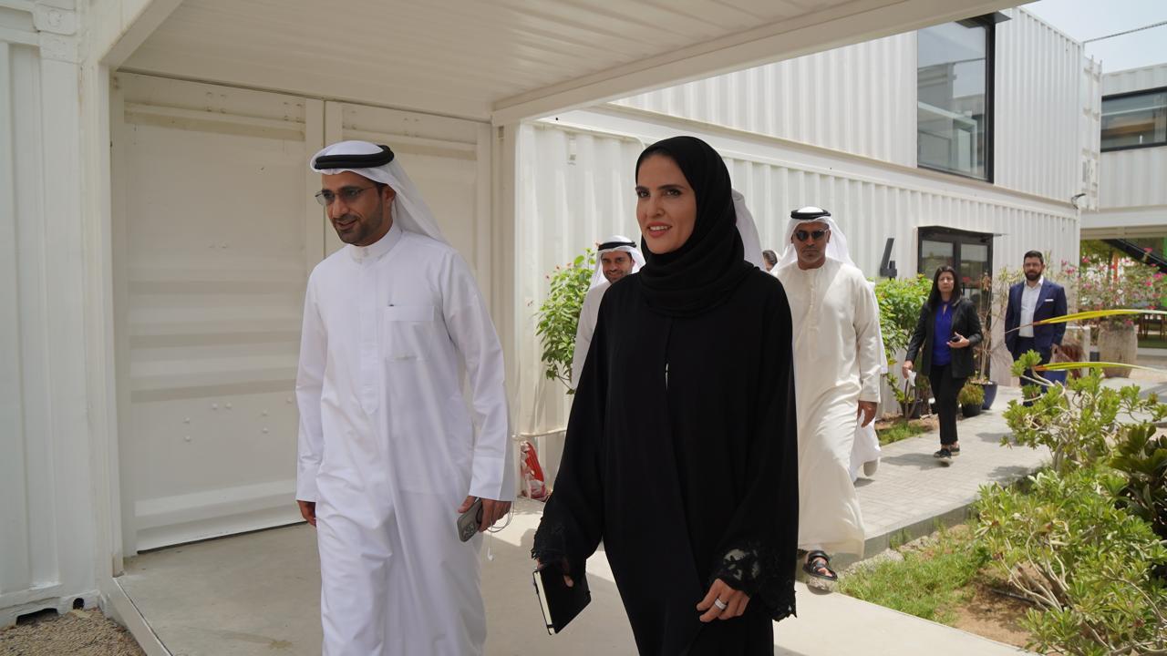 HE Alia Al Mazrouei visits Khalifa Innovation Centre, in5 Business ...