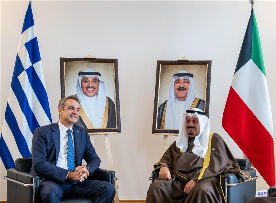 Kuwait Amir's Representative Meets Greek PM In Brussels