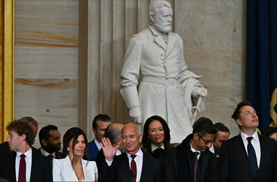 How Jeff Bezos Brought The Washington Post's Global Reputation Into ...