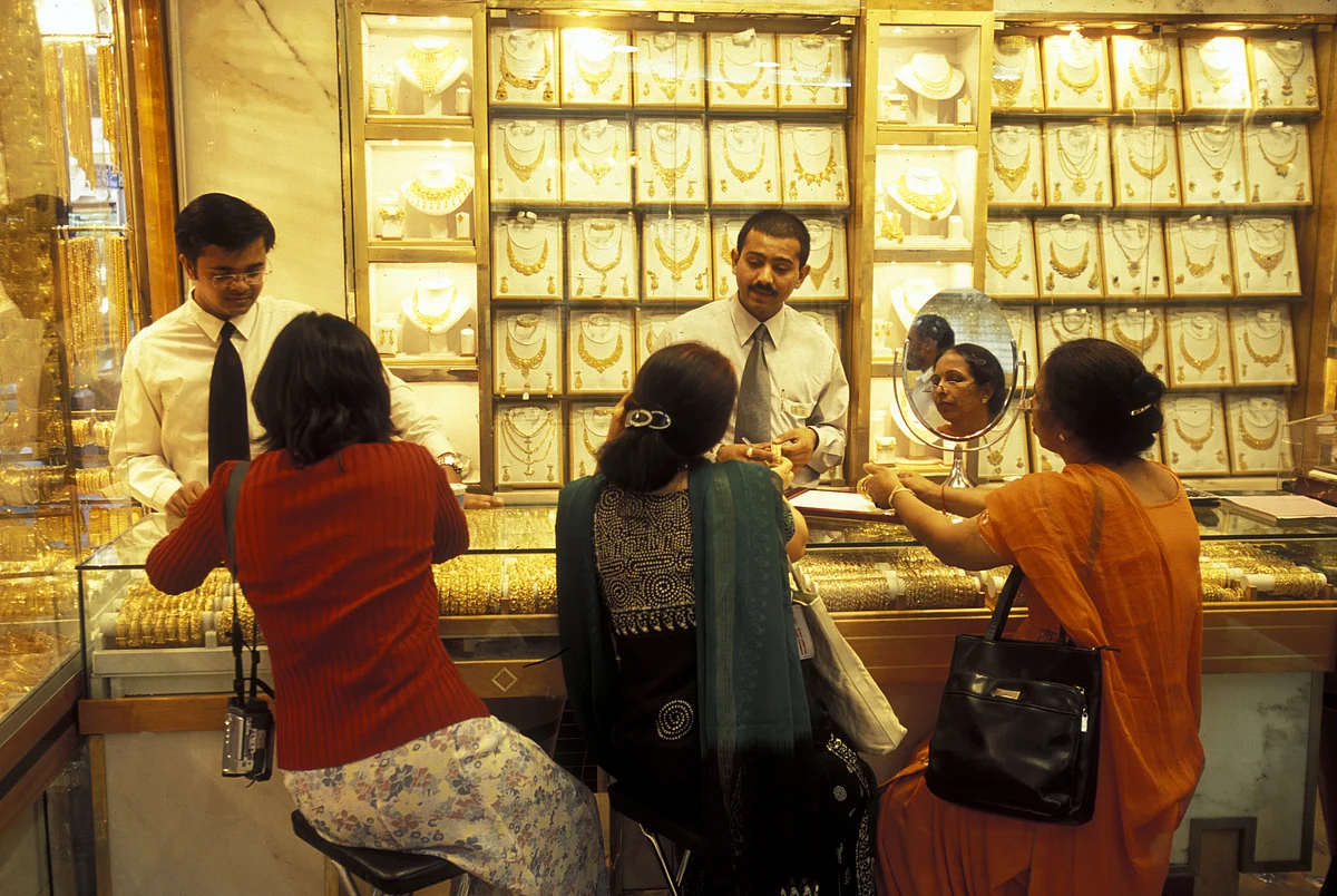 'Dh39,000 Profit': Dubai Residents Sell Gold To Fund Haj, Weddings As ...