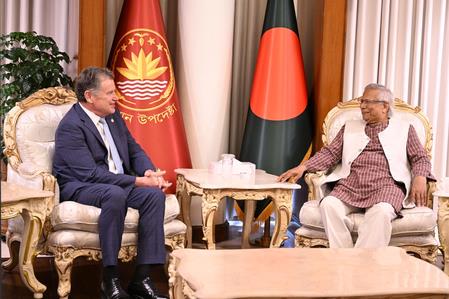 USCIRF Chief Meets Yunus As Minorities Continue To Suffer In Bangladesh