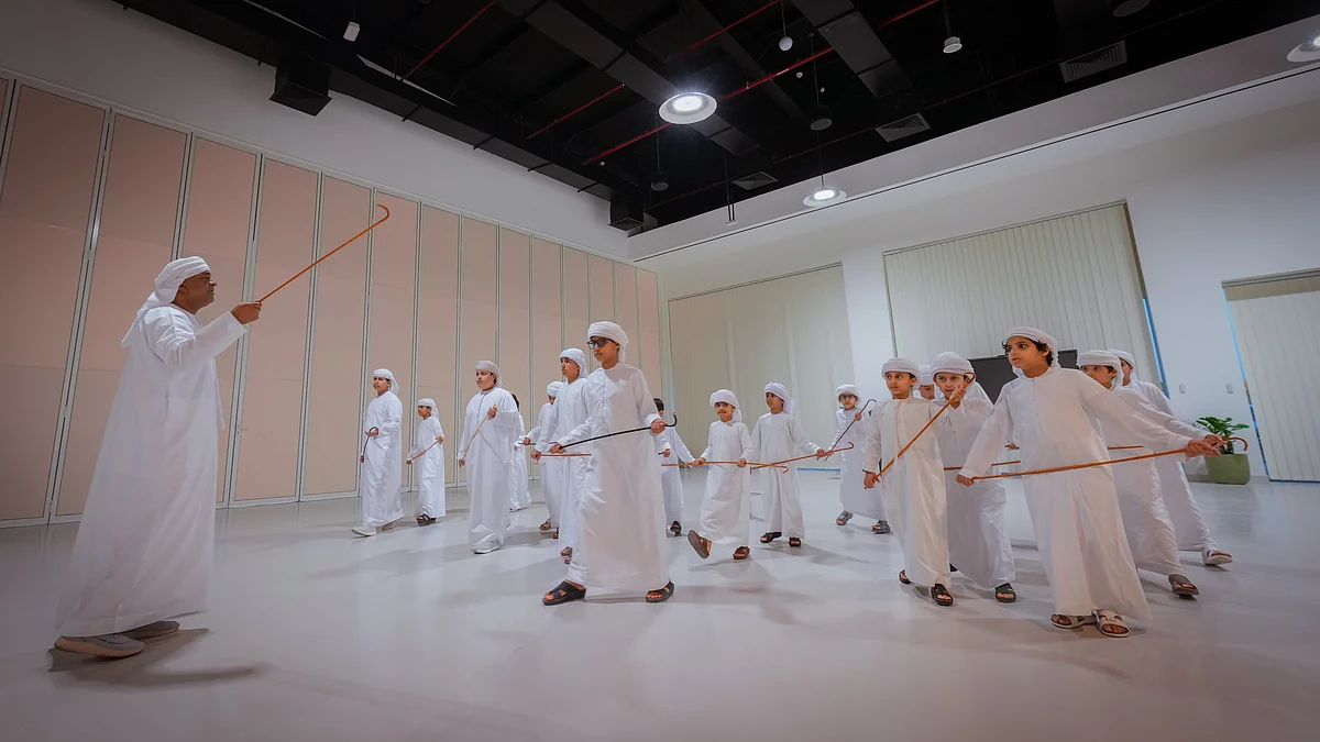 UAE: Do Young Emiratis Still Know How To Perform Razfa, Other Cultural ...