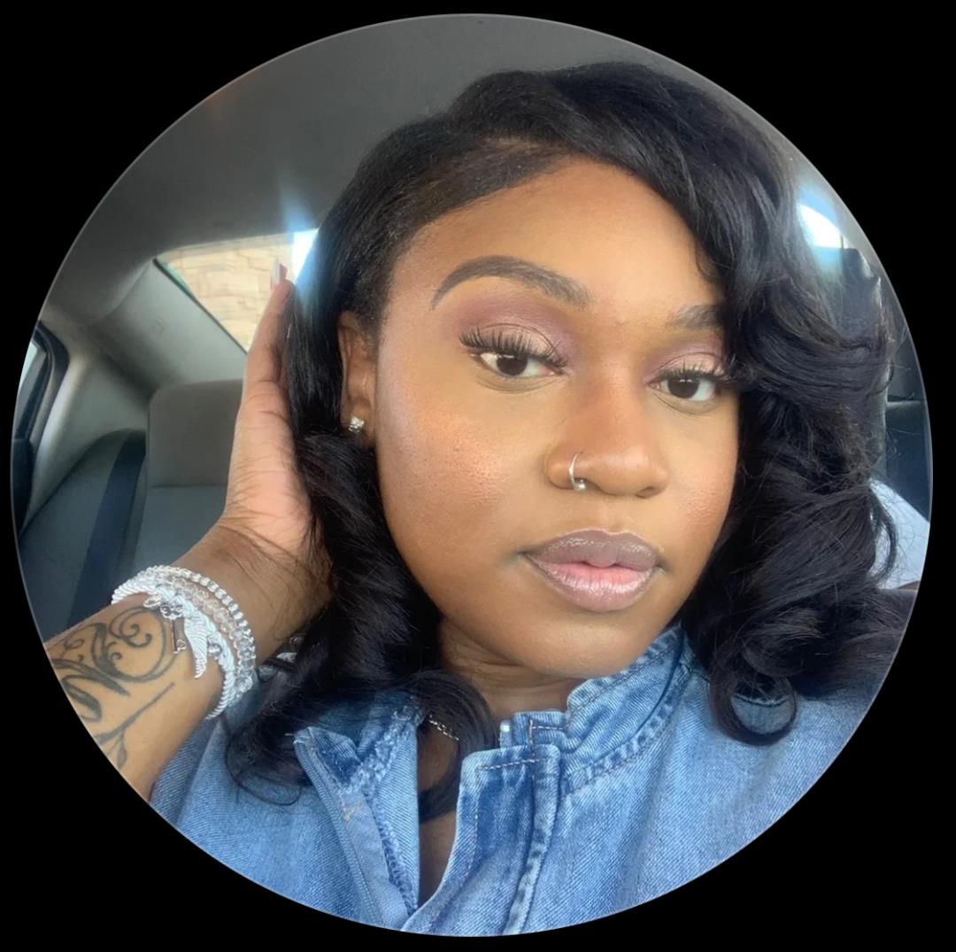 Shayna Warren: Blazing Her Own Trail In Beauty And Baking