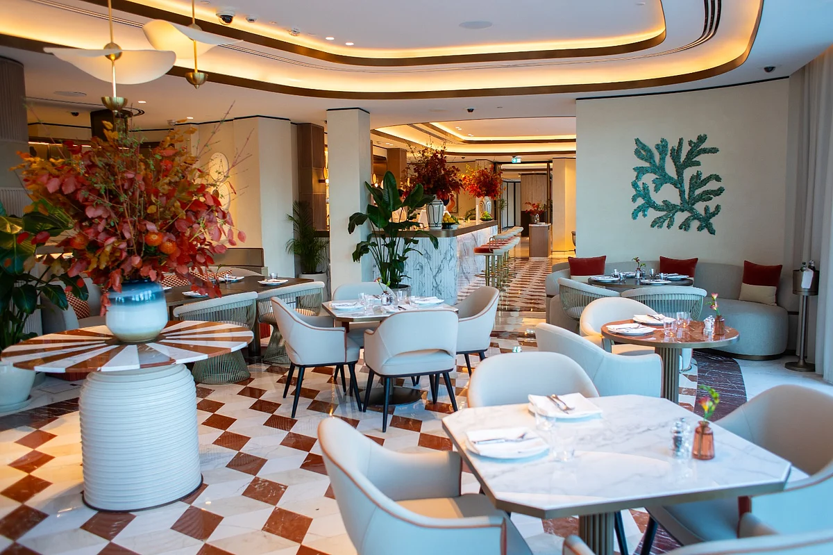First Look: Inside Jumeirah Marsa Al Arab, Dubai's Latest Ultra ...