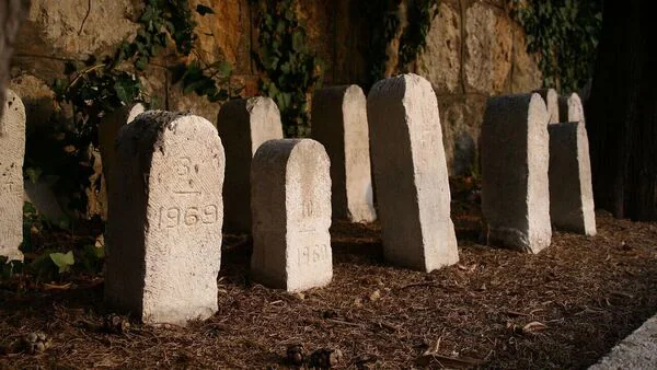 Missing Since 2006, Former Oregon Mayor Clarence Ed Asher's Skeleton ...