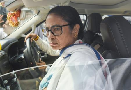 Hindutva Group Files Fresh Plaint With Kolkata Police Against Mamata ...