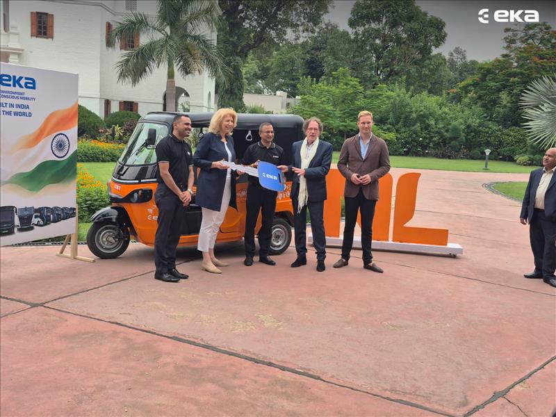 EKA Mobility Flags-Off 1000Th Small Commercial Vehicle (SCV) From Pune ...