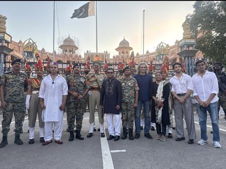 Imtiaz Ali, A.R. Rahman Pay Musical Tribute At Attari Border, Talk ...