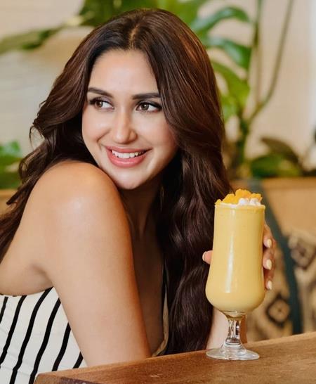 Nikita Dutta Shares Reflective Note On Life As She Talks About ...