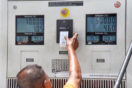 Govt Curbs Diesel Hoarding As Omcs Absorb Losses Of Rs 500 Crore Per Day