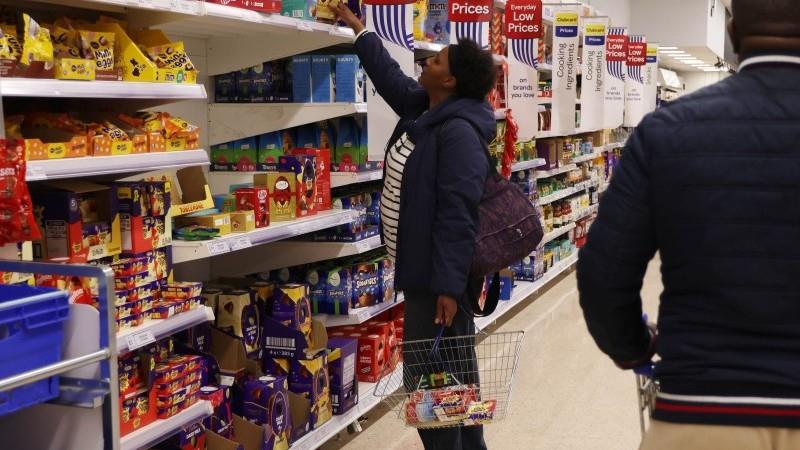 Benign UK Food Inflation Keeps CPI Below 3%