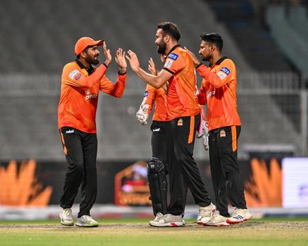 Bengal T20 League: Rarh Tigers Outclass Royals Purulia To Storm Into ...