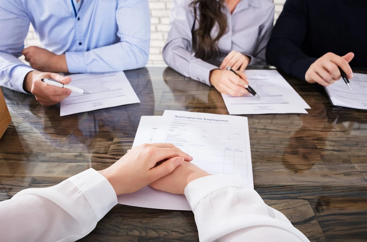 UAE Jobs: Fresh Graduates Face Shrinking Opportunities As Entry-Level ...