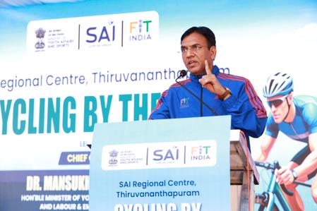 Mansukh Mandaviya Flags Off Asian Games Fun Run, Joins Cycling Event In ...