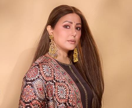 Hina Khan Relishes Burmese-Style Dinner Prepared By Sister-In-Law At Home